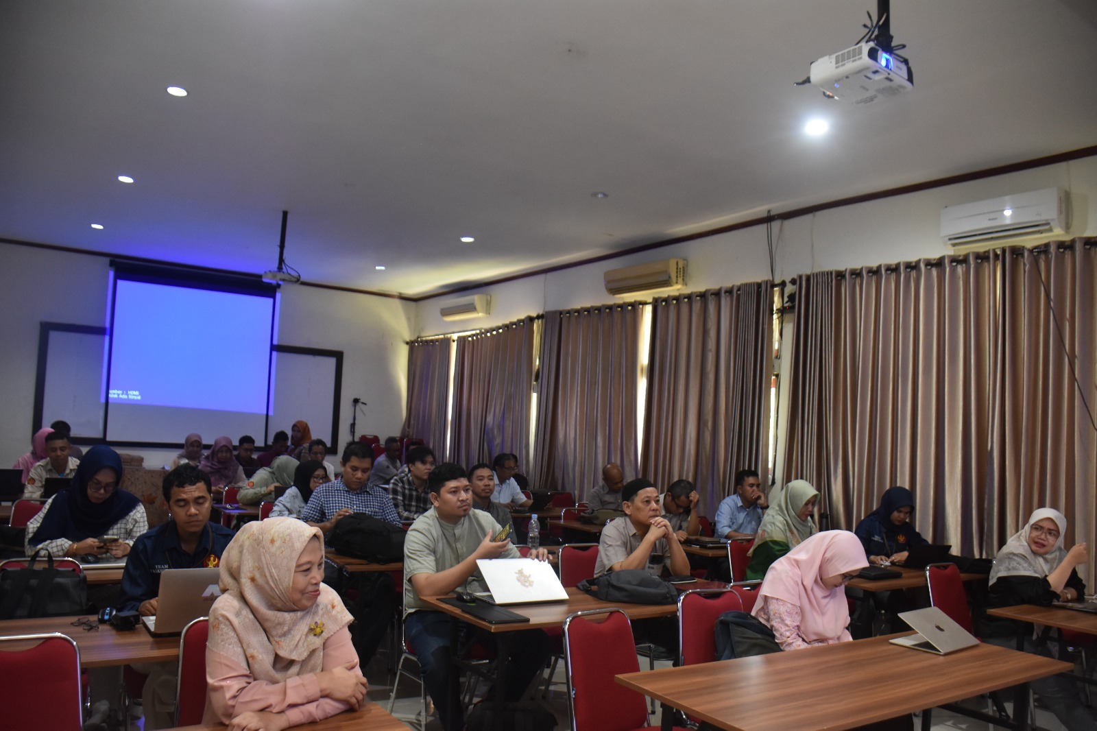 LPPM Untad Adakan Pelatihan Turnitin Feedback Studio - Universitas Tadulako