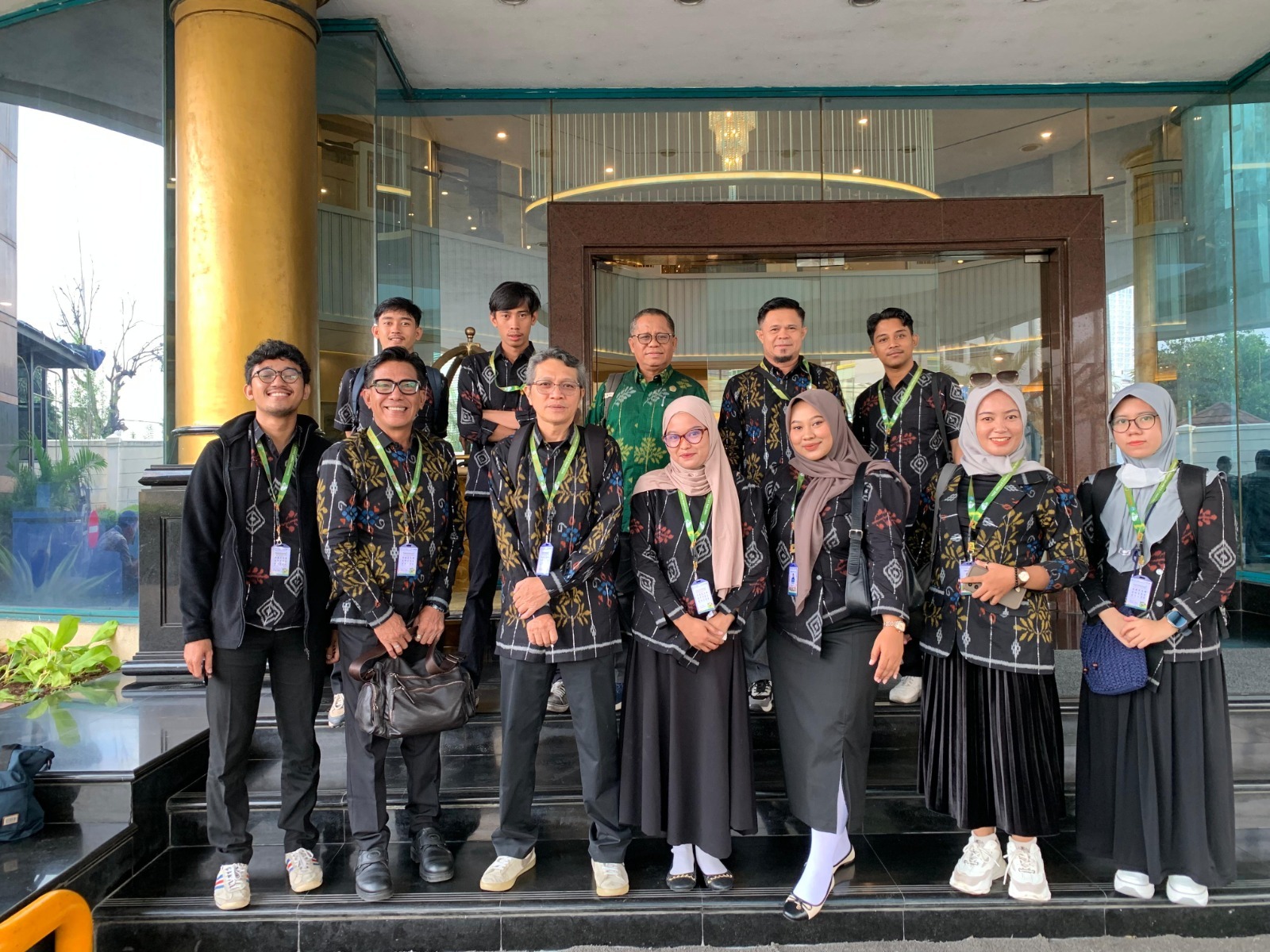 Mahasiswa Untad Raih Juara Ketiga Lomba Fotografi/Jurnalistik Pada ...