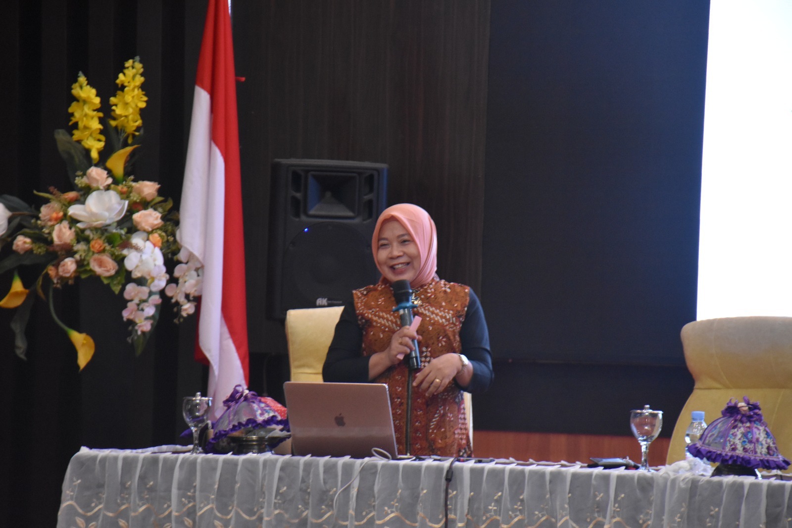 Senat Untad Laksanakan Rapat Pembahasan Dokumen Usulan Lektor Kepala dan Guru Besar ...