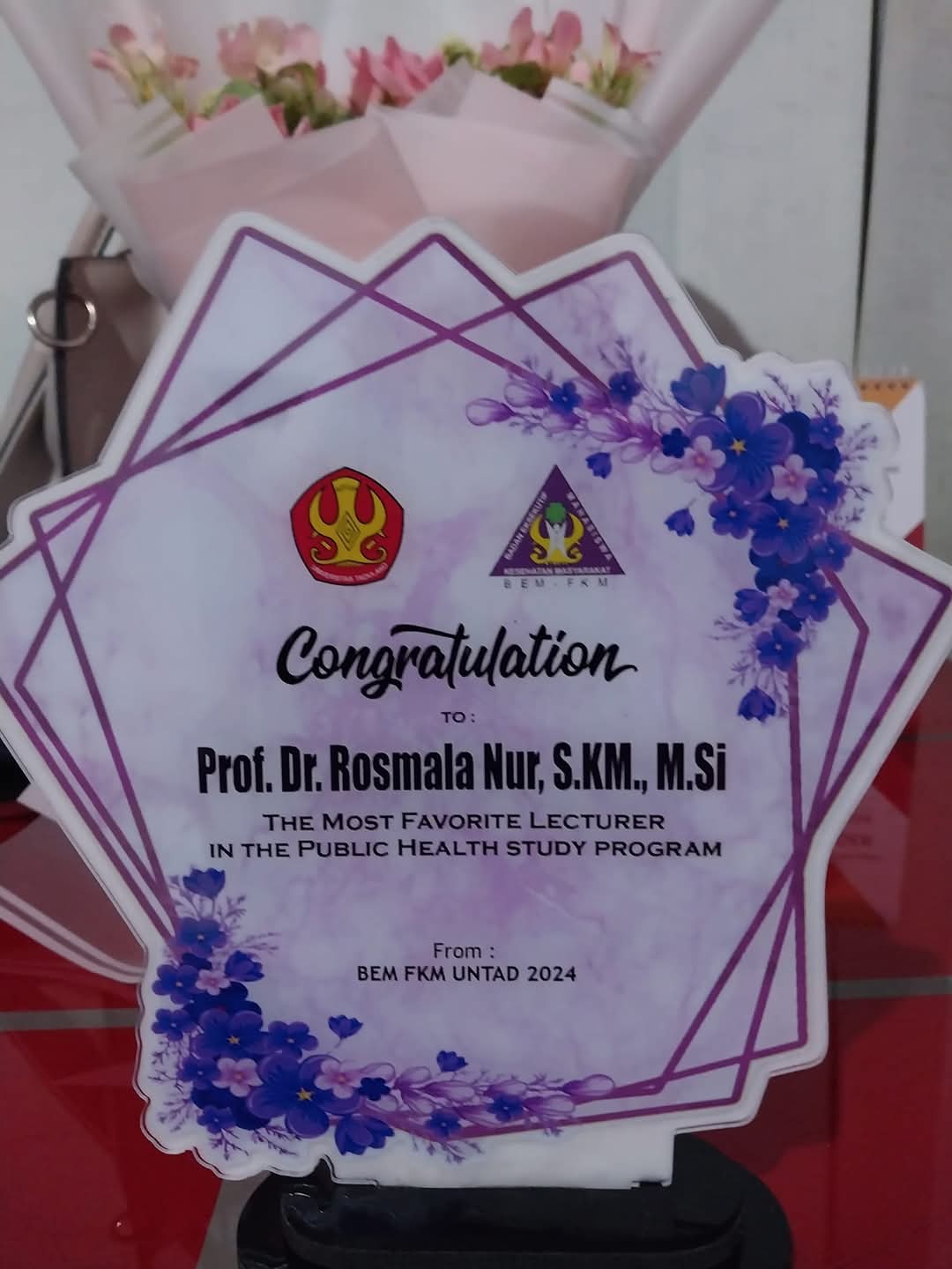 Prof. Dr. Rosmala Nur, SKM, M.Si Dinobatkan sebagai Dosen Terfavorit FKM Untad - Universitas ...