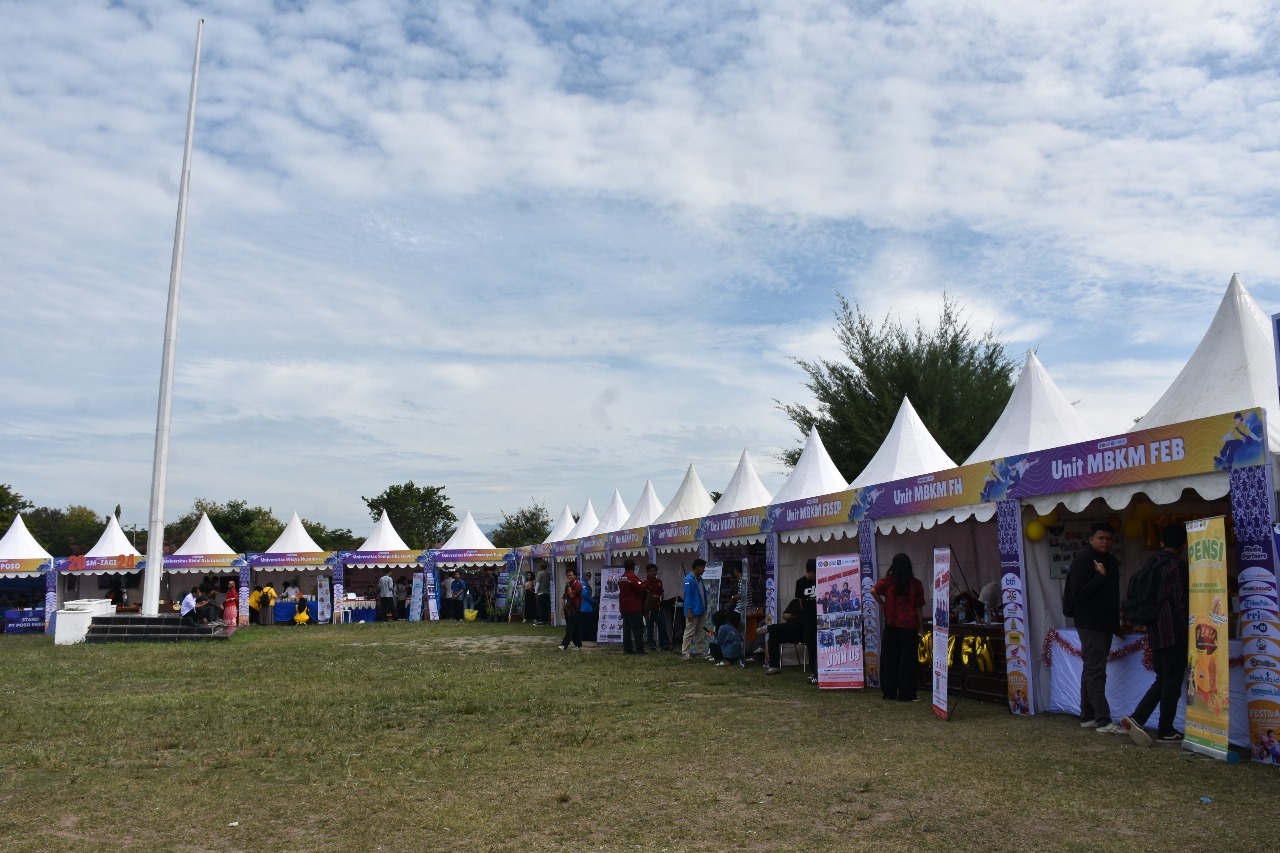 Pusat MBKM Untad Sukses Gelar Festival Kampus Merdeka - Universitas ...