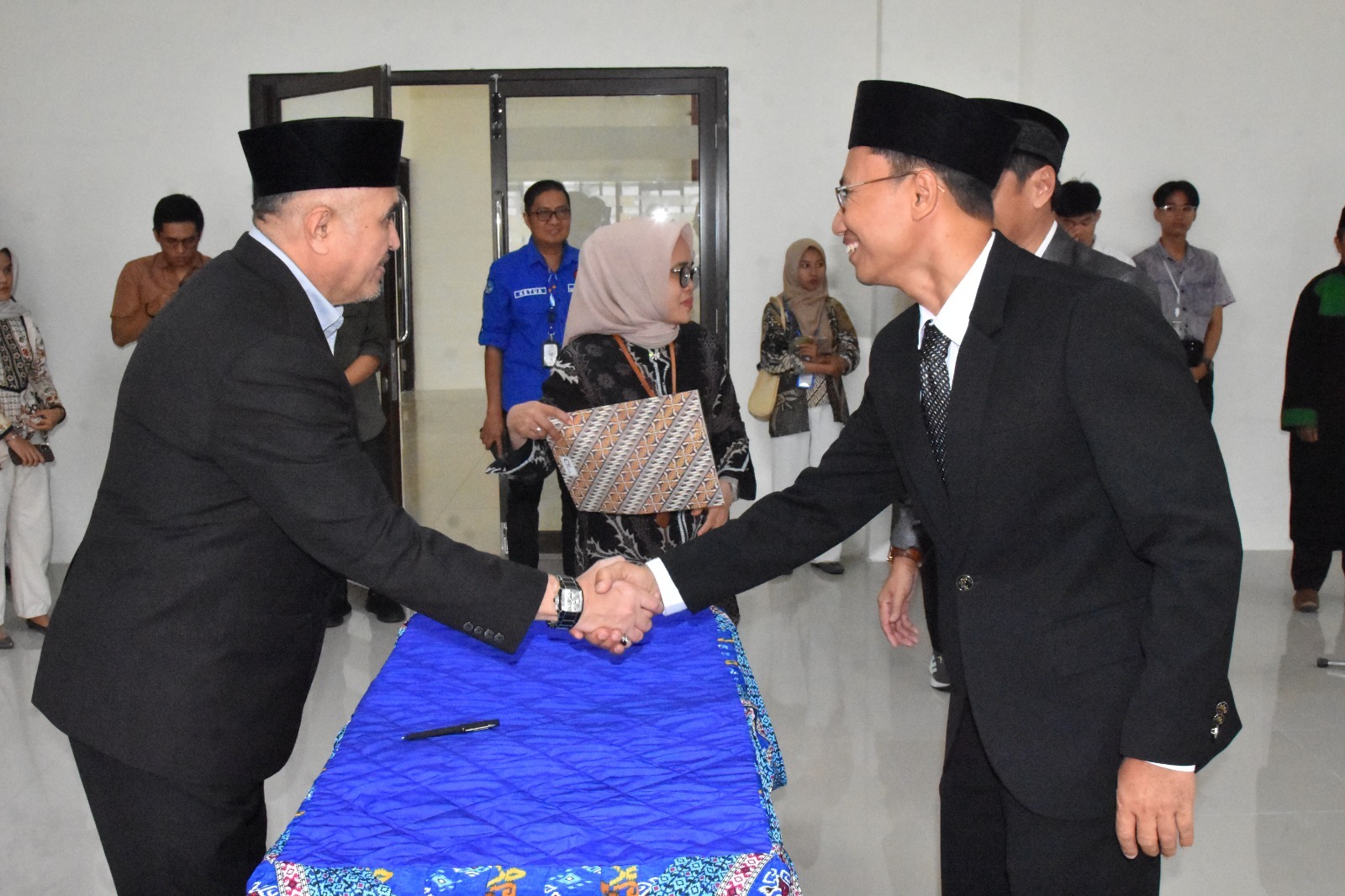 Rektor Lantik Wakil Dekan FEB dan FISIP Universitas Tadulako Periode ...