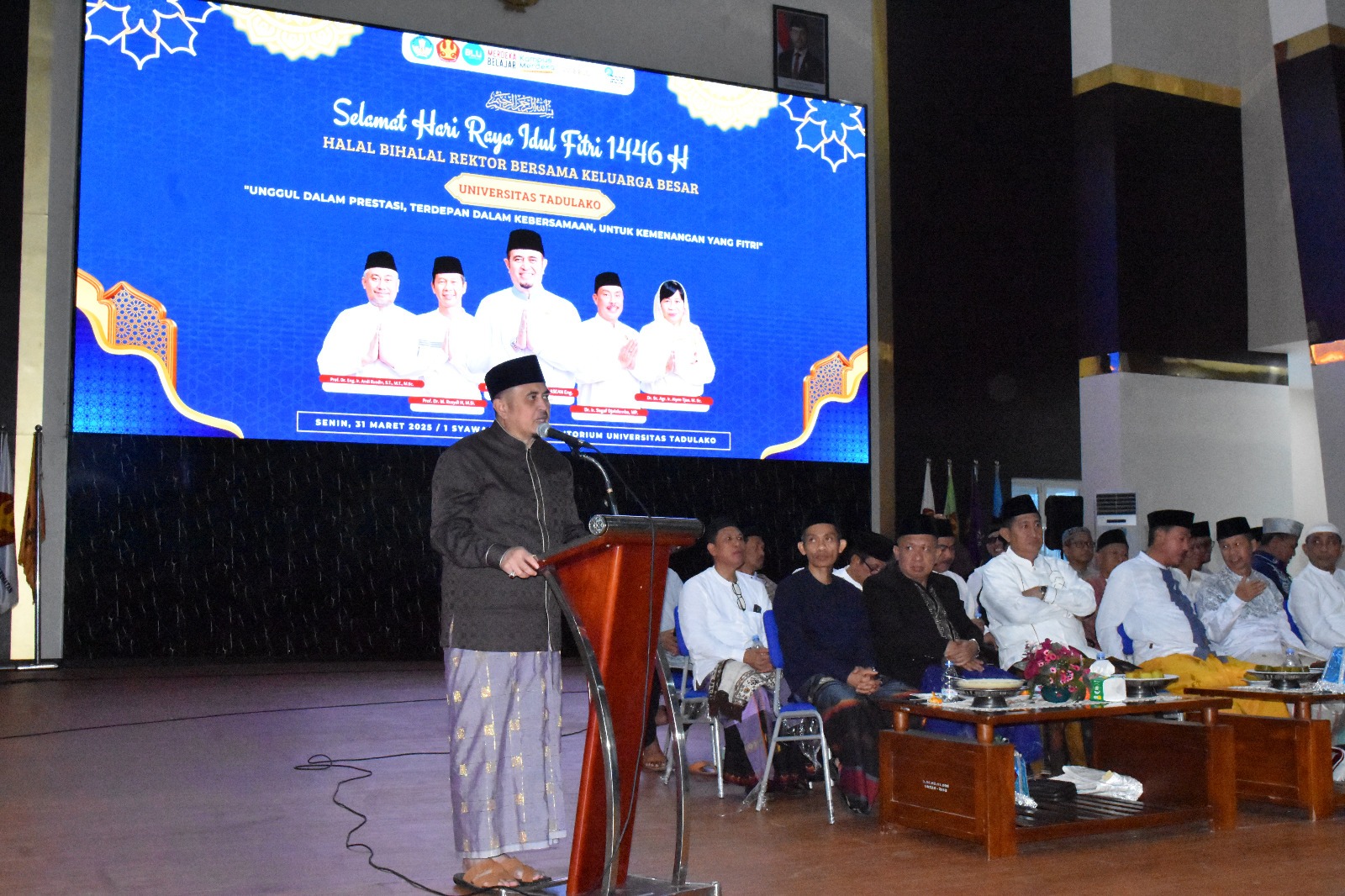 Momen Sholat Idul Fitri & Halal bi Halal 1446 H Universitas Tadulako Tahun 2025 - Universitas ...