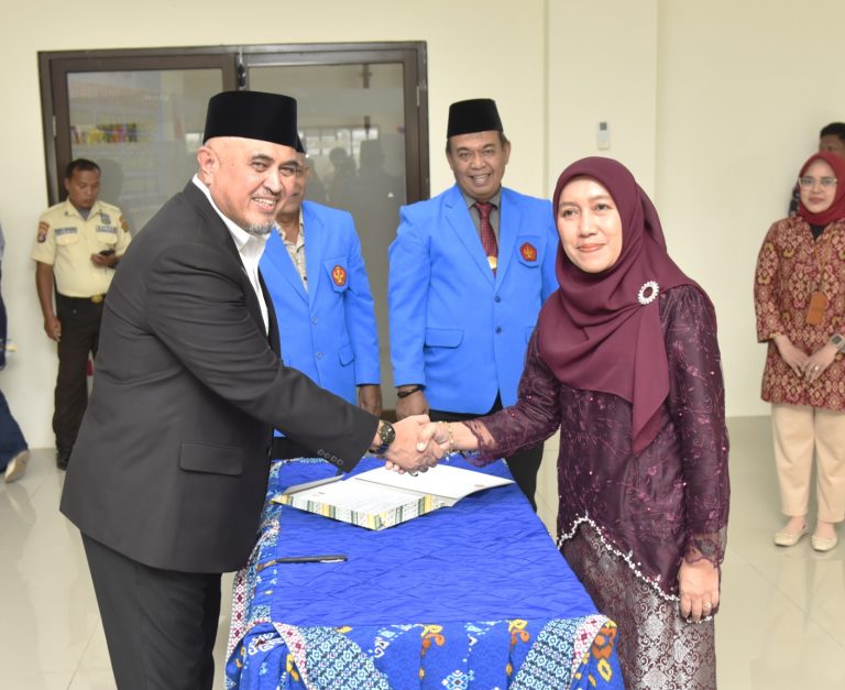 Rektor Untad Kukuhkan Dekan FKM dan Wadek Fapetkan, Tekankan Kolaborasi ...