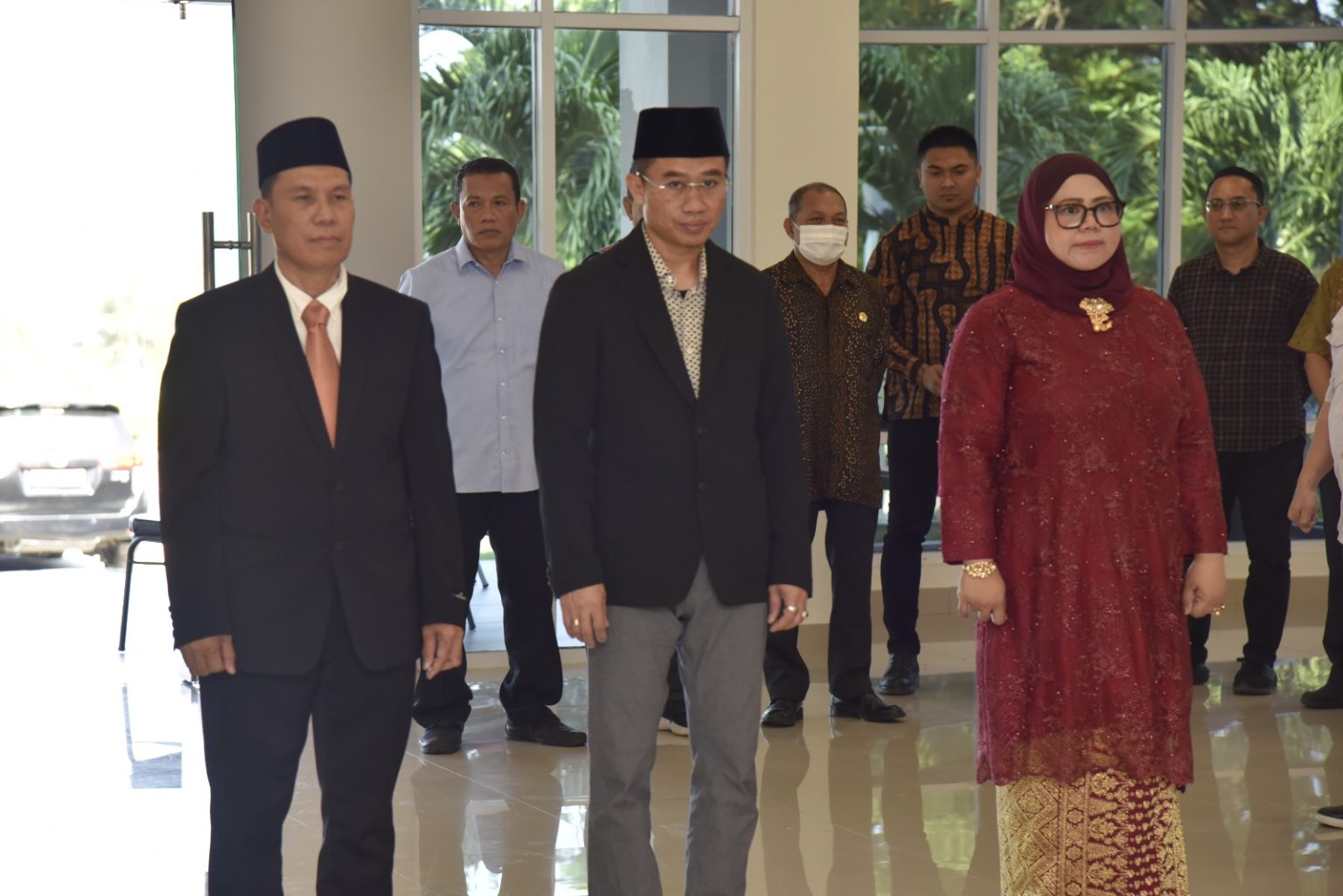 Rektor Untad Lantik Dekan FK dan Direktur RS Tadulako - Universitas ...