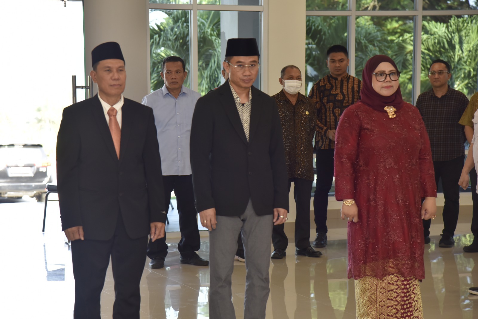 Rektor Untad Lantik Dekan FK dan Direktur RS Tadulako - Universitas ...