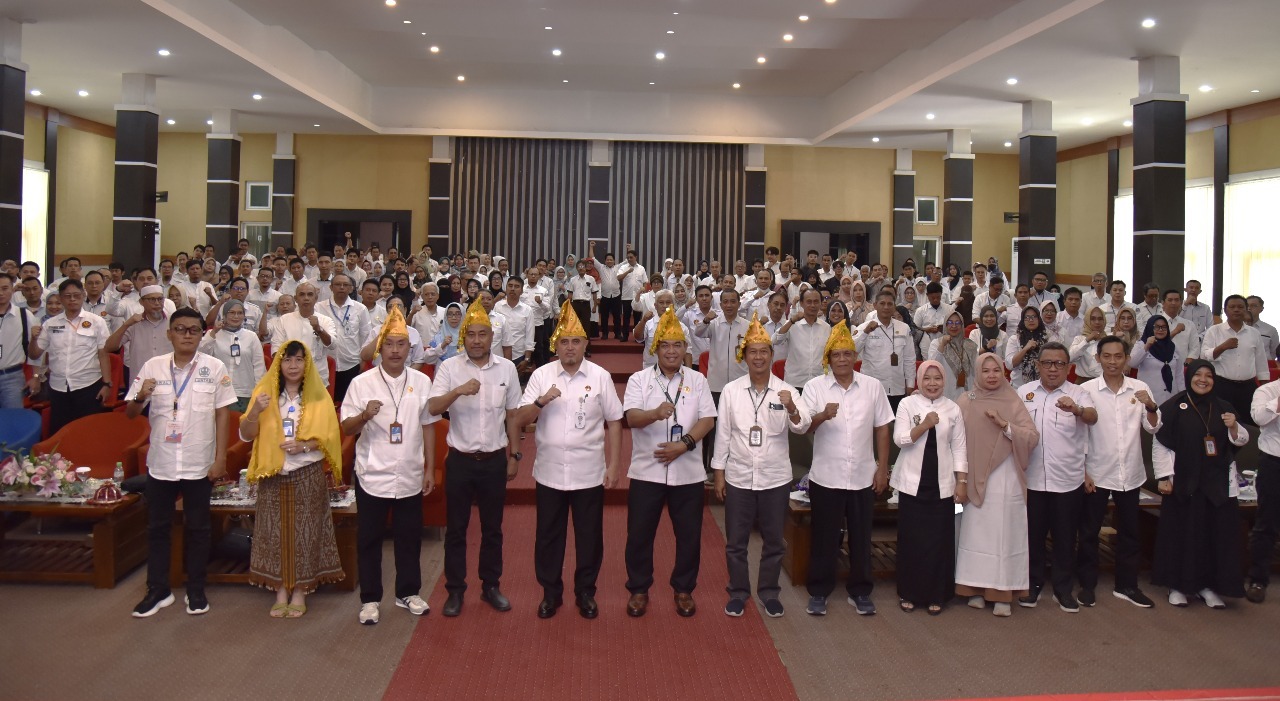 Rektor Untad Resmi Luncurkan SIGA 8 sebagai Sistem Terpadu Kampus ...