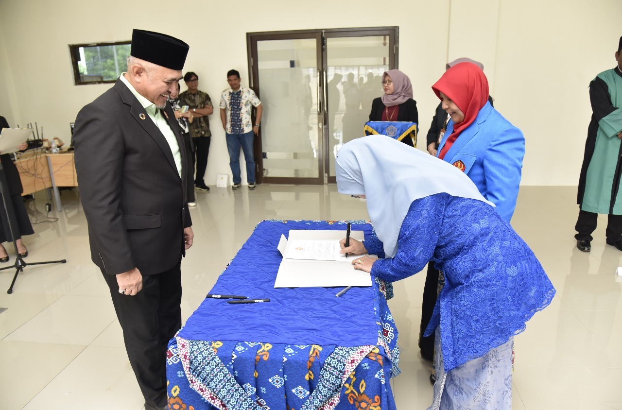Rektor Untad Tetapkan Pejabat Baru di Fakultas Kedokteran dan Biro ...