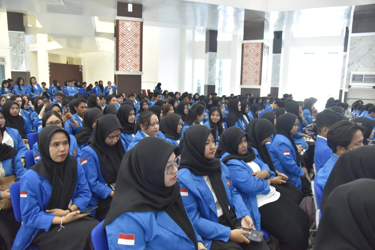 Pembekalan KKN Reguler Angkatan 113: Mahasiswa Untad Didorong ...