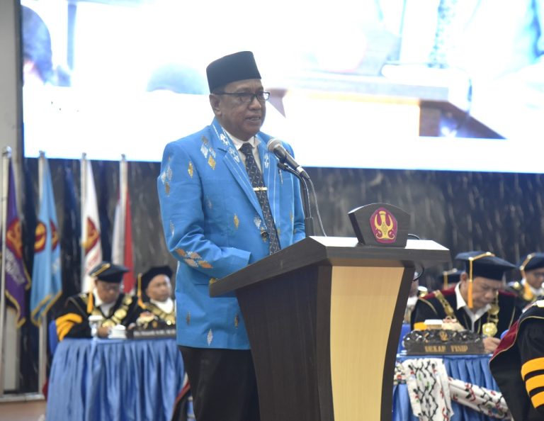 Rektor Untad Dorong Alumni Jadi Generasi SIGA-8 yang Cerdas, Inovatif ...