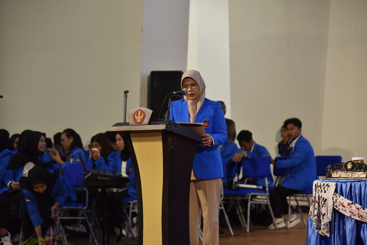Wisuda Untad ke 133: Menuju PTN-BH, Rektor Tekankan Pentingnya Komitmen ...