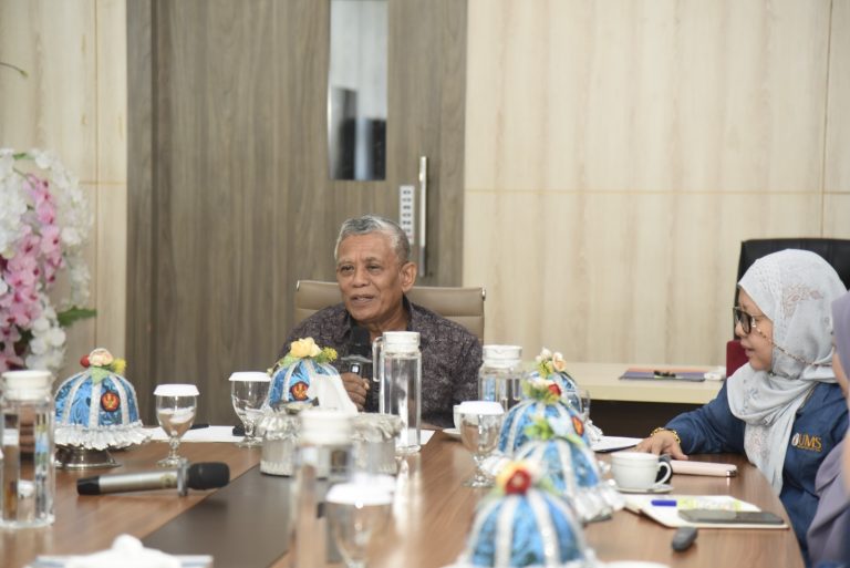 Penandatanganan MoU Perkuat Kolaborasi antara Untad dan Universitas ...