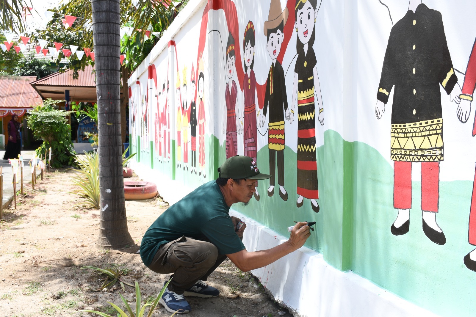 Dosen dan Mahasiswa Arsitektur Untad Rehabilitasi Gedung TK Pertiwi dan ...
