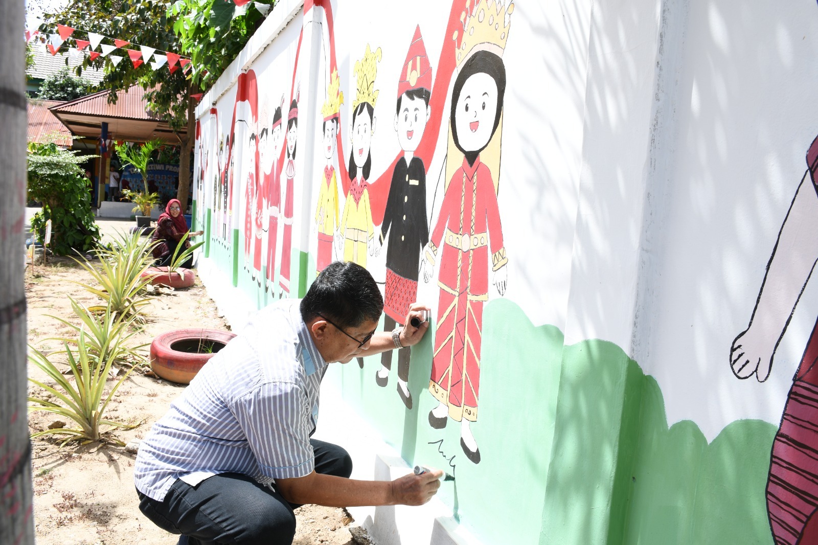 Dosen dan Mahasiswa Arsitektur Untad Rehabilitasi Gedung TK Pertiwi dan ...